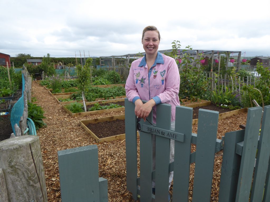 About - Amy Kelly Gardening